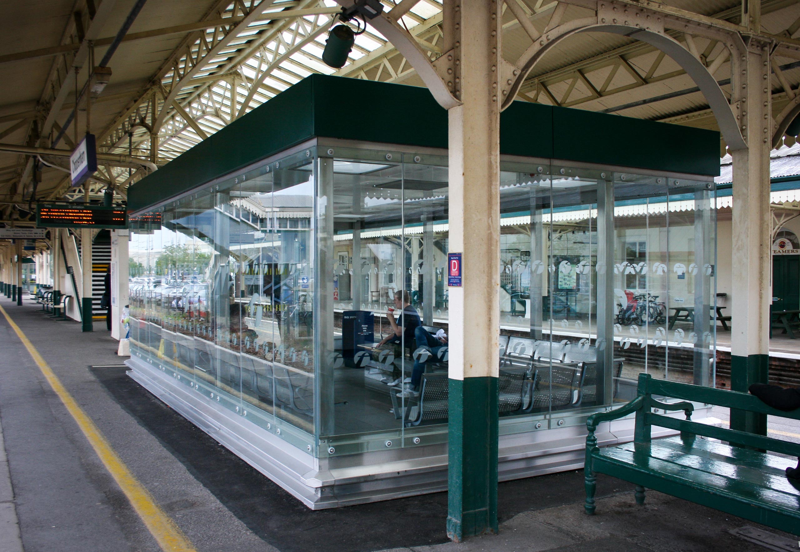 Rail Waiting Structures | Specialists in the design, manufacture and ...