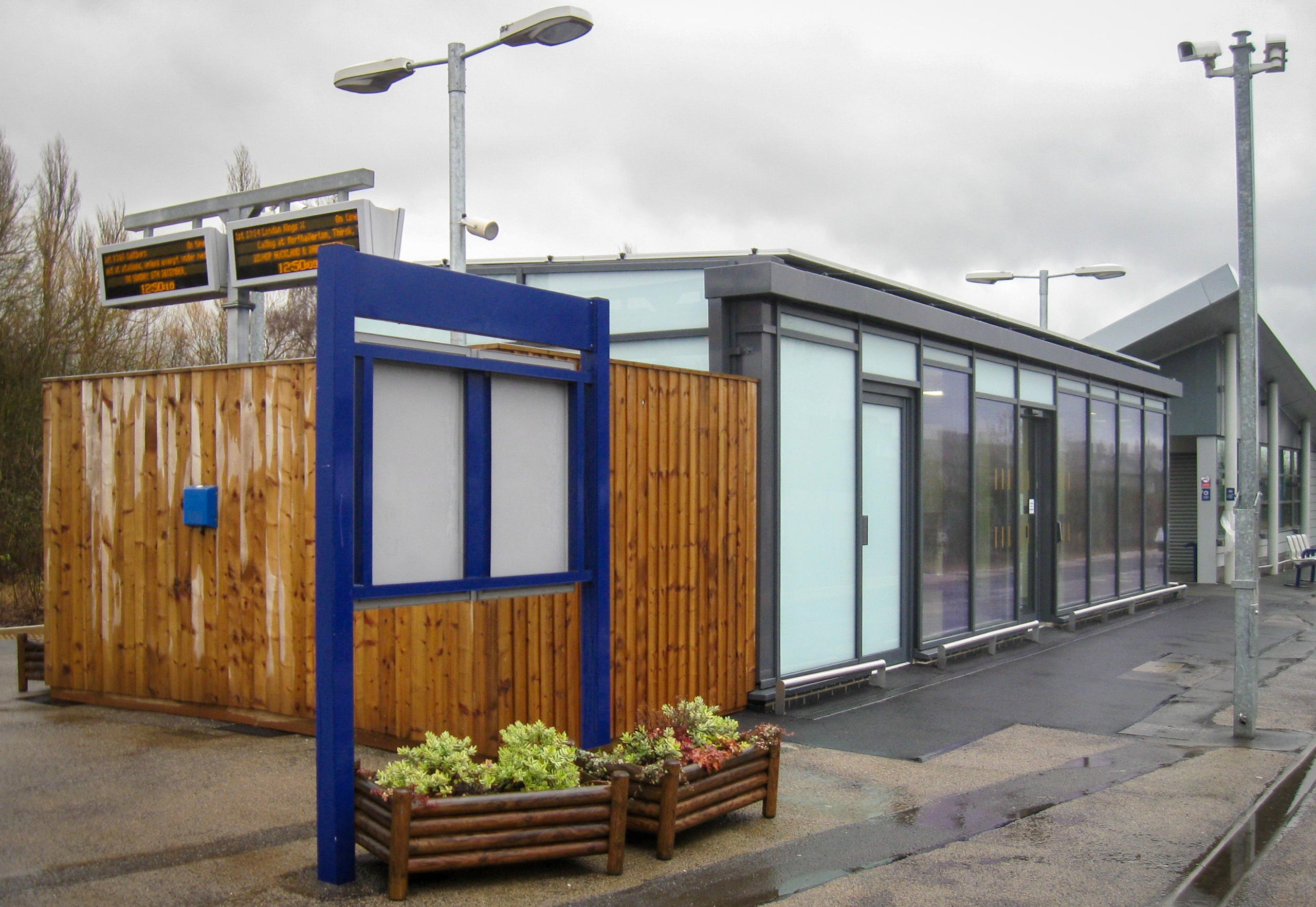 Rail Waiting Structures | Specialists in the design, manufacture and ...